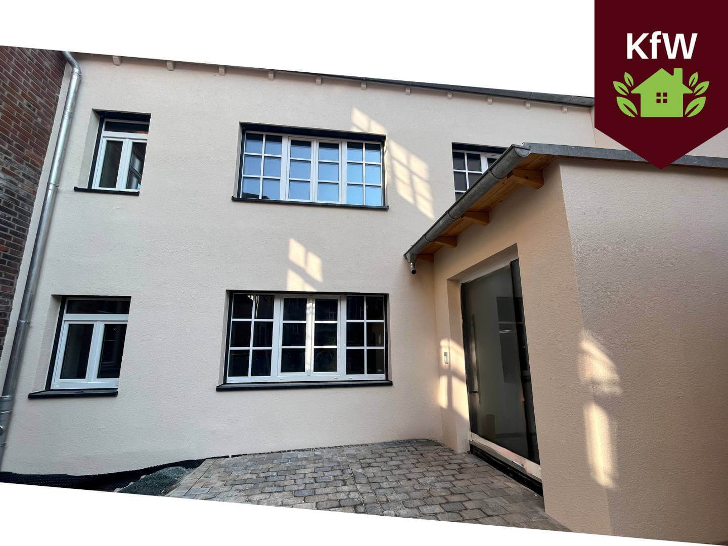 Zum VerkaufStadthaus in Fürth Wärmepumpe, KfW, 150qm - ALEXANDER ROTHSCHILD LIEGENSCHAFTEN GMBH